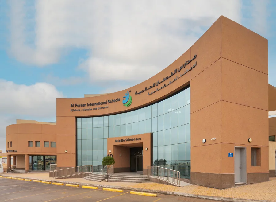 Jeddah Campus Gallery – Explore Art, Culture & Creativity